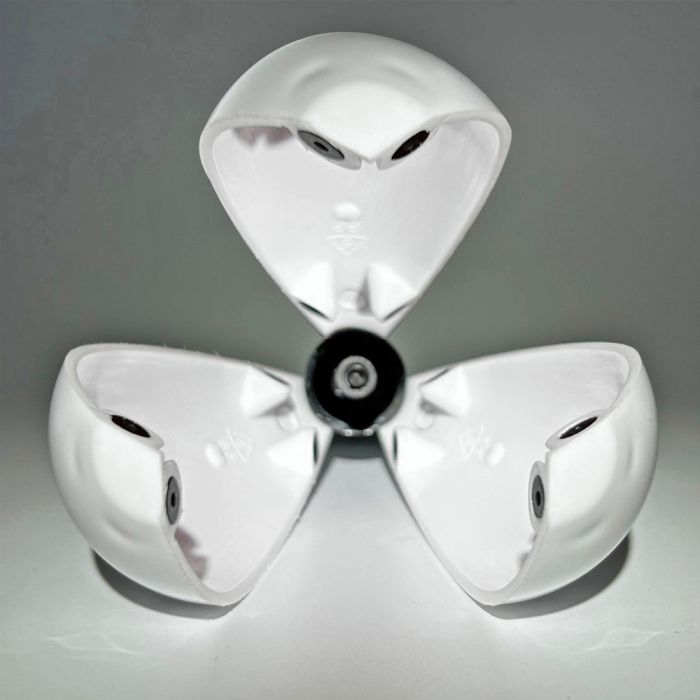 Wolf Tri-Spod X Competition - White