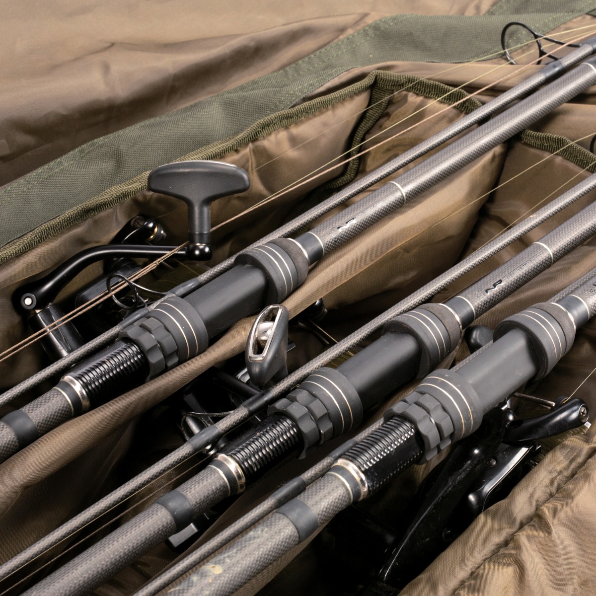 Nash Holdall, 3-Ruten