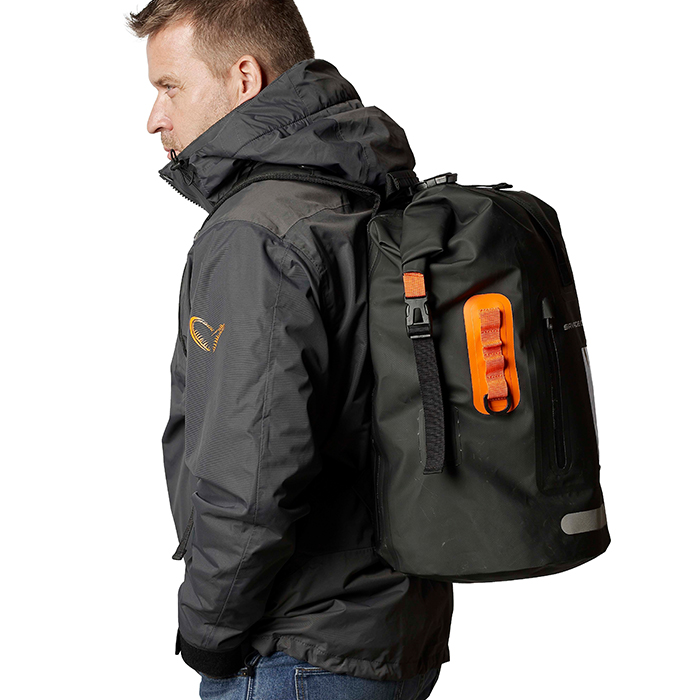 Rollup Angel-Rucksack, Wasserdicht 40L von Savage gear