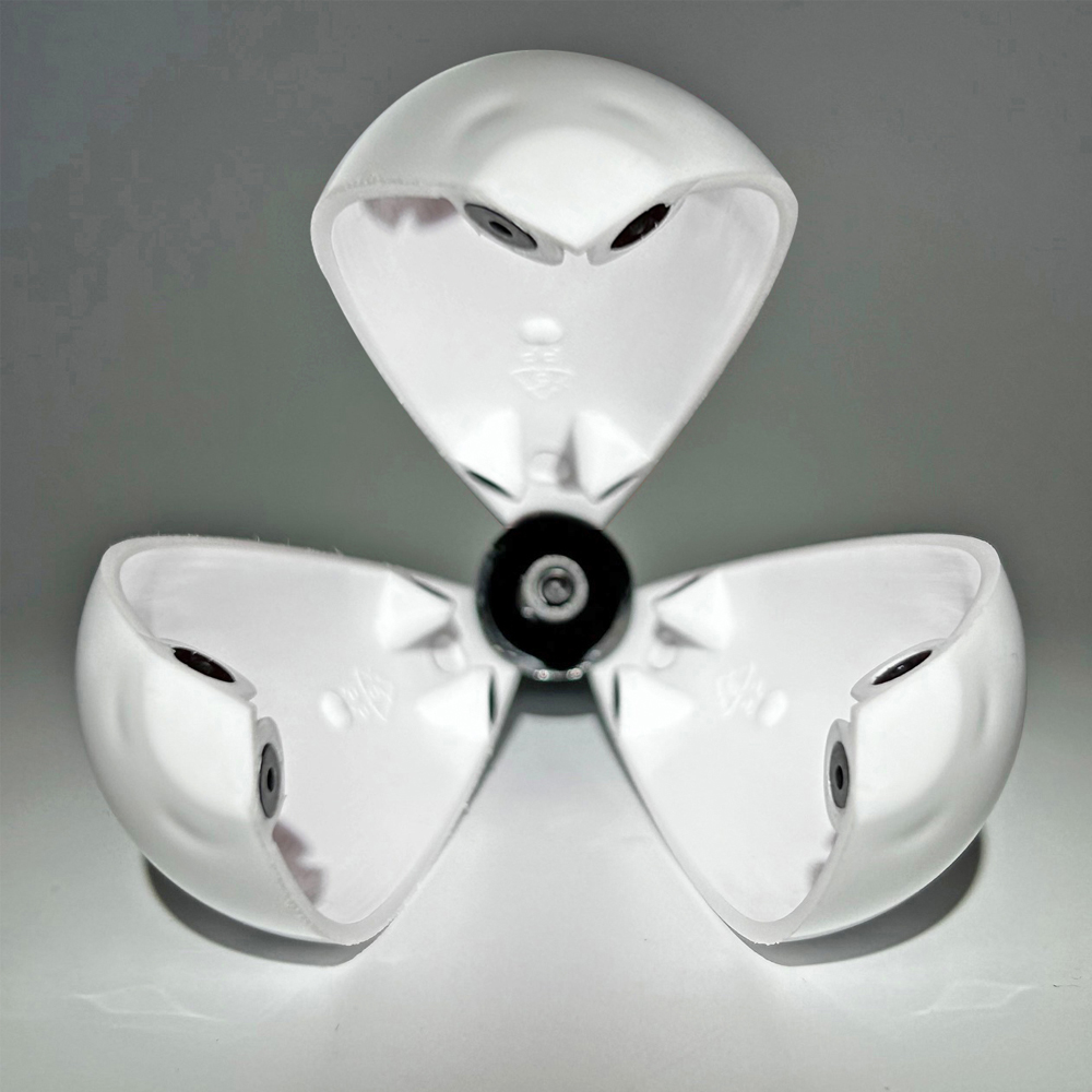 Wolf Tri-Spod X Competition - White